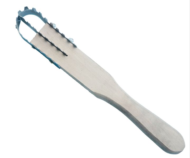 Fish Scale Remover with Wooden Handle – Strong and Durable De-Scaler ...