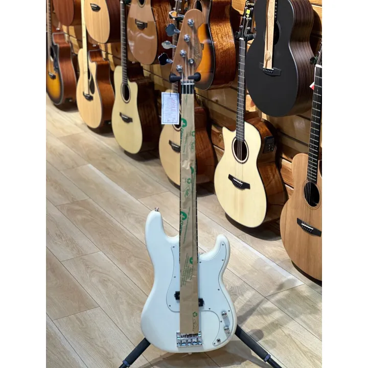 Gilmour P60EX 4 Strings Electric Bass Guitar with free Padded Bag ...