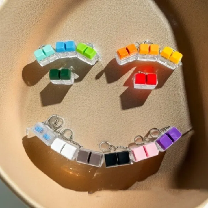 New DIY Keyboard Fidget Keychain With Light Keys Button Finger Keyboard ...