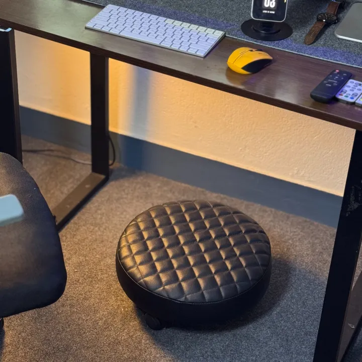 Round Foot Stool with Soft Cushion | Foot Rest with 360° Wheel Feature ...
