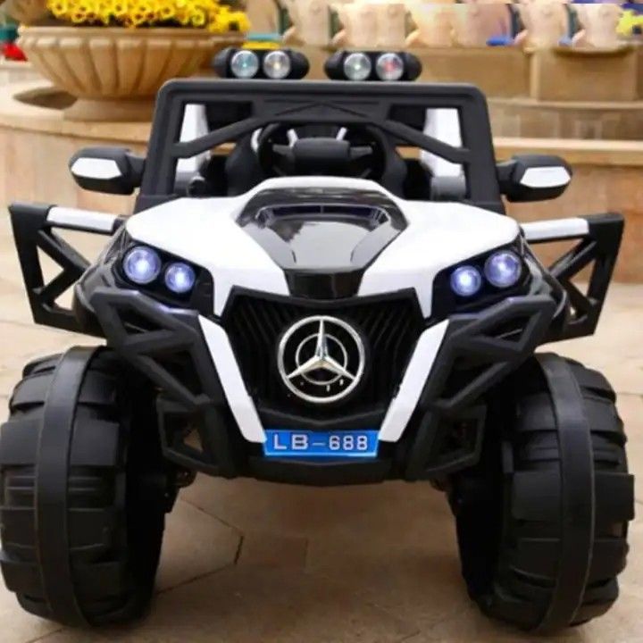 Four Wheel Drive Electric SUV Car With Remote Control Shock Absorption ...
