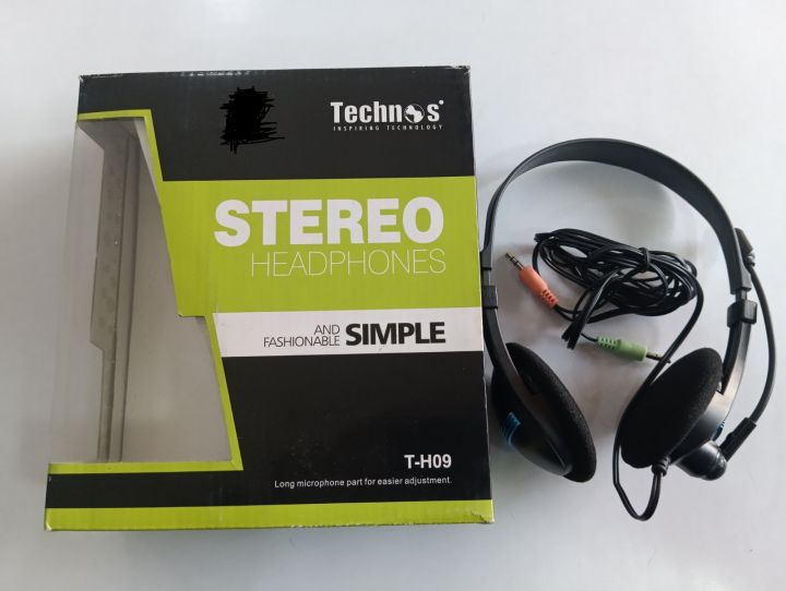 T-H09 Stereo Headphone Wired On-Ear Headset with Adjustable Mic | Daraz ...