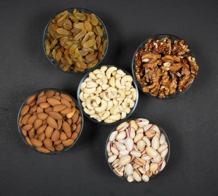Cashew (Kaju), Almond, Walnut, Raisins & Pistachio- 100g each | Daraz ...