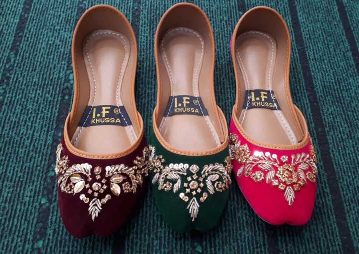 Multani Khussa for girls and women Hand Made Pure Leather embroidered ...
