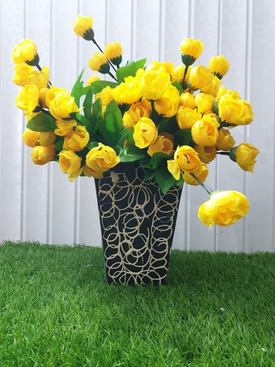 Beautiful Vase Guldan with flowers Size 8inch/ 8 inches - Flowers ...