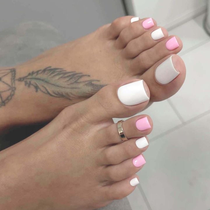 XC-85-18 24PCS Square False Toenails White Pink | Daraz.pk