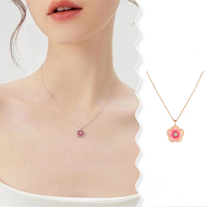 Small Peach Blossom Necklace for Women Niche Design Light Luxury Style ...