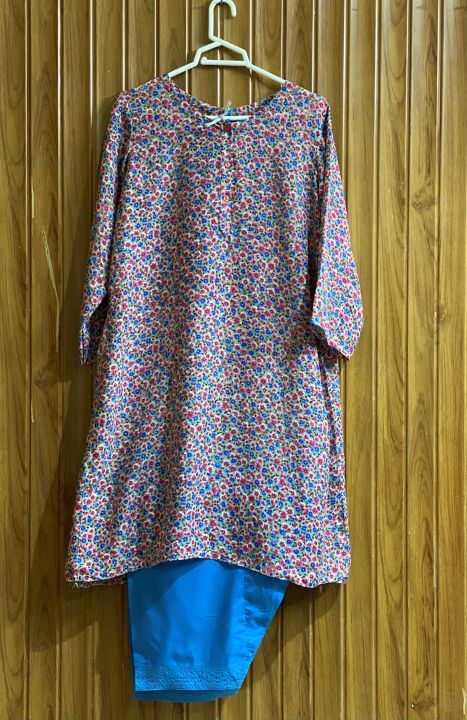 Stitched two-piece reshmi floral printed suit, shalwar kameez, ready to ...