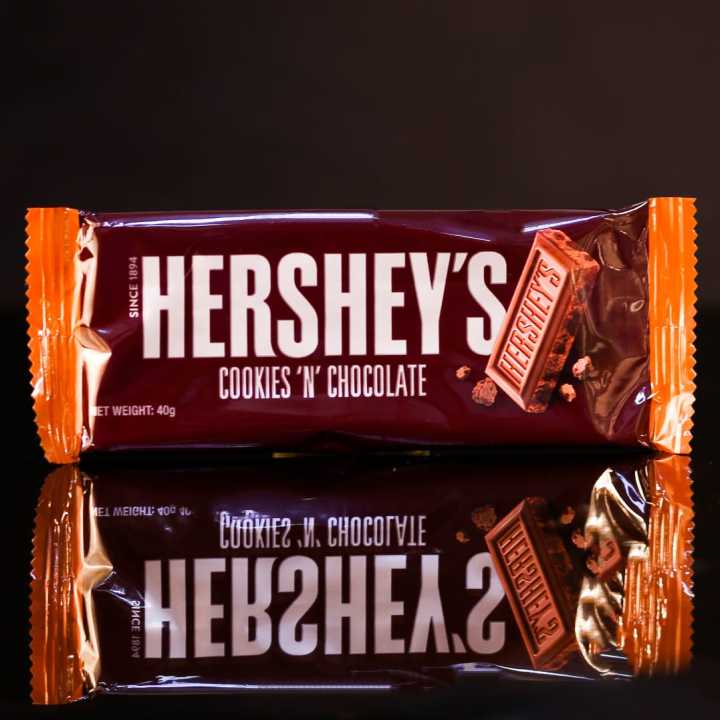 Hersheys Cookie & Chocolate Bar 43gm | Daraz.pk