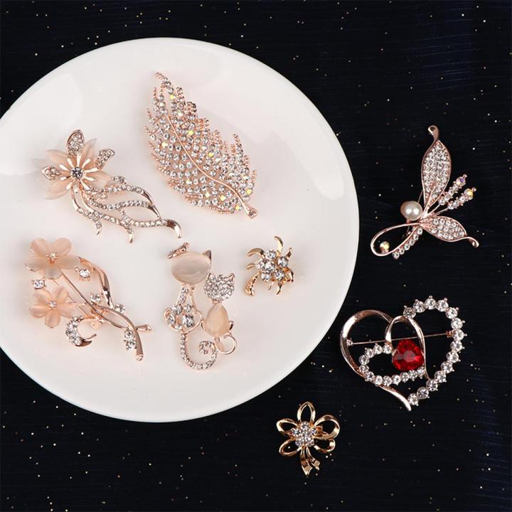 Women Flower Brooches Lady Rhinestone Pearl Brooch Pin Girl Trendy ...