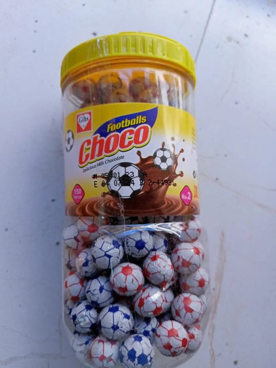 FOOT BALL CHOCO CHOCOLATE (150 PCS JAR) | Daraz.pk