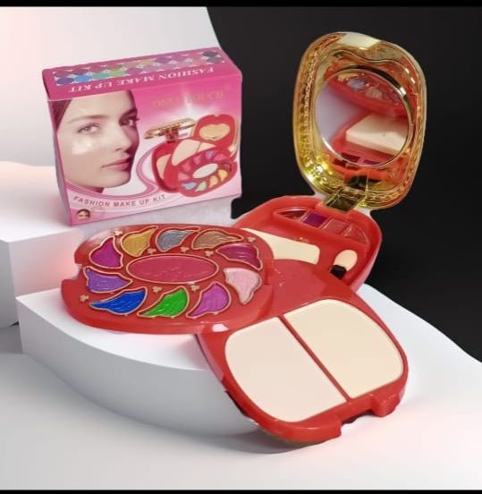 Makeup Kit Small Size For Makeup | Daraz.pk