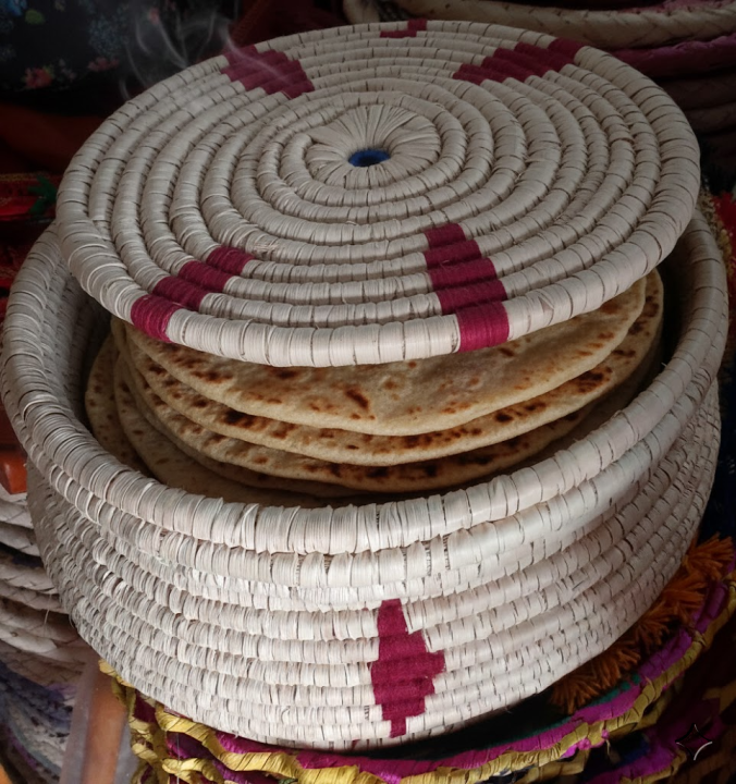 Handmade Traditional Roti Hotpot with Lid – Natural Wicker Bread Basket ...