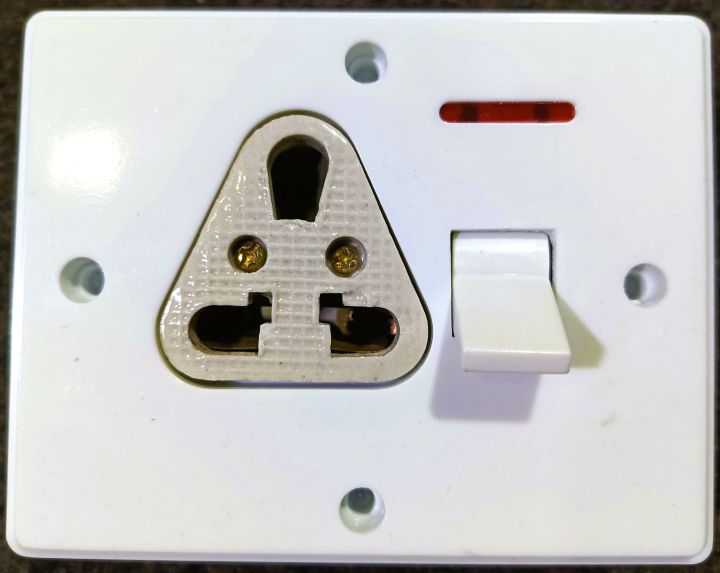 3in1 Power Plug Single Porcelain | Daraz.pk