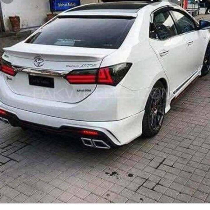 TOYOTA COROLLA 2015 ROOF SCREEN SPOILER PAINTED | Daraz.pk