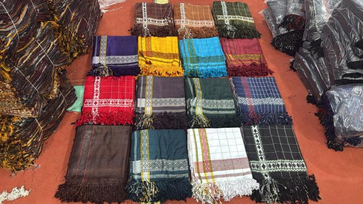Jali Baksa Premium Staple Cotton Rumal | Large Size | Soft, Thick ...
