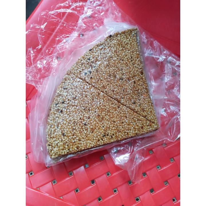 White Sesame Chikki Pure Gurh Sweet & Crunchy Best Chikki Dry White Til ...
