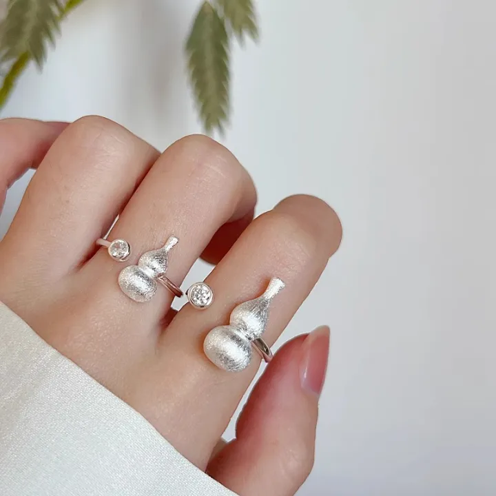 Brushed gourd ring, female niche design, light luxury, personality ...