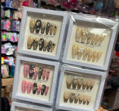 💅 New Fancy Nails – Trendy & Stylish Nail Art at Your Fingertips! 💅 RM ...