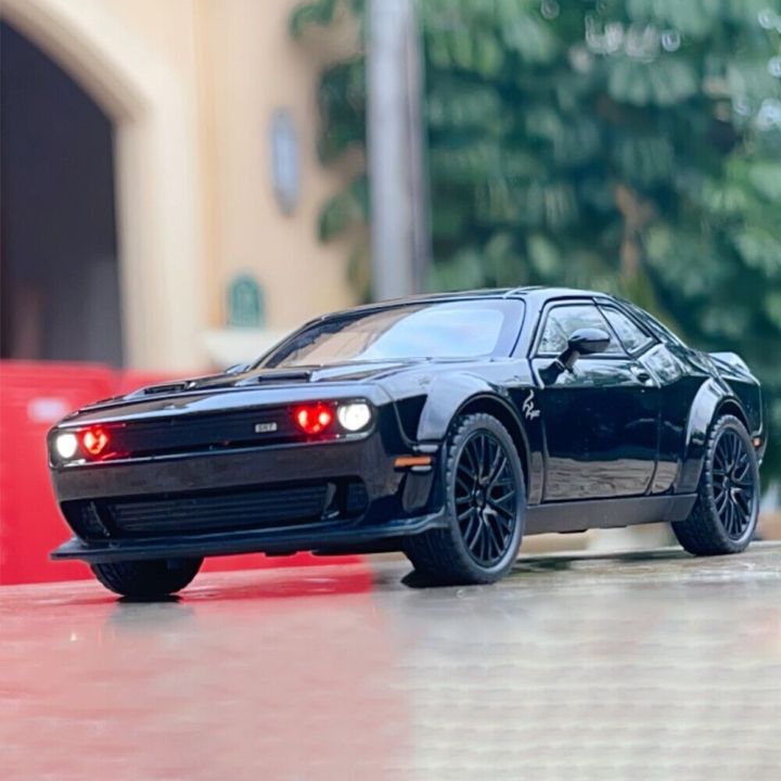 Dodge Challenger SRT Musle Car Model Diecast Metal Sports Car 1:32 ...