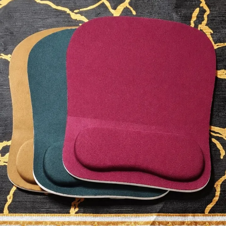 Small Size Gaming Mousepad with Wrist Rest – Non Slip Waterproof Mouse ...