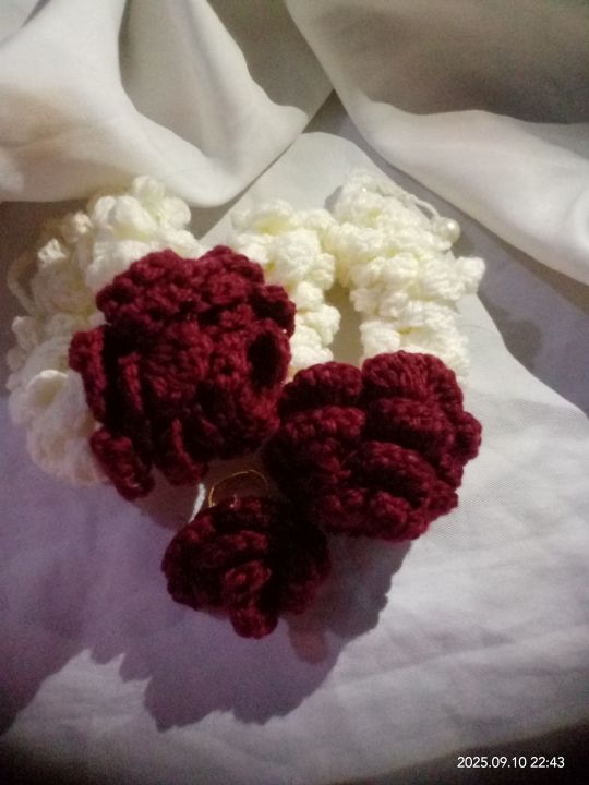 crochet gajray for girls.,crochet gajra for woman customized ,crochet ...