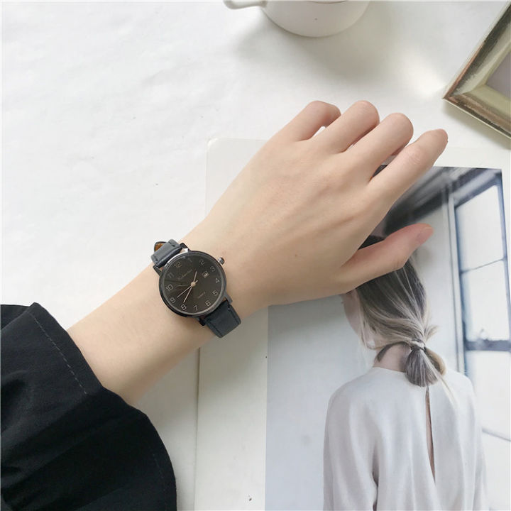 Fashion watch female student exam with junior high school students ...