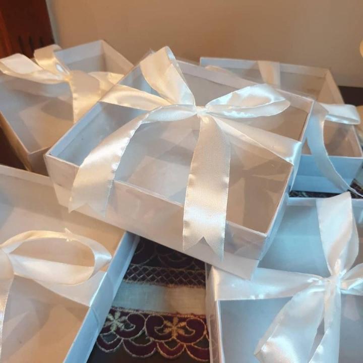 4 Favor boxes / gift boxes / party boxes /half kg sweet (mithai ...