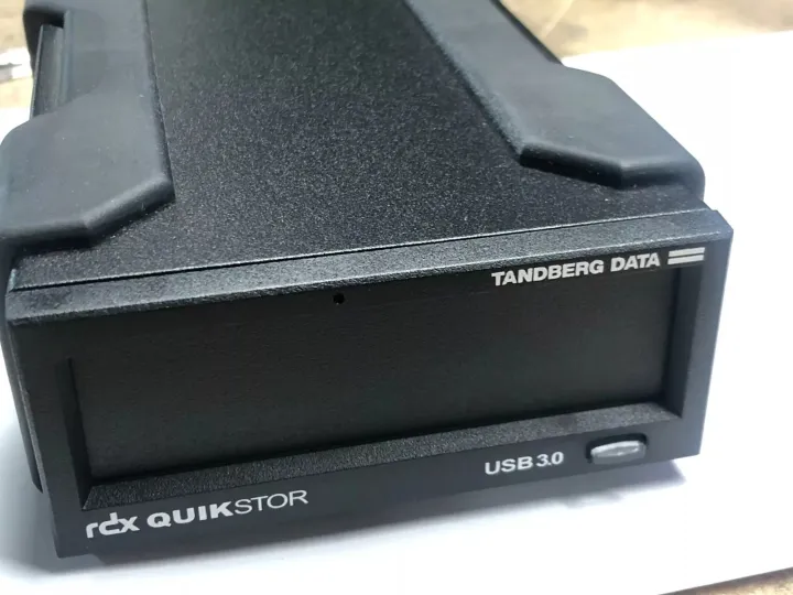 Tandberg Data RDX QuikStor USB 2.0 External Docking Station - Removable ...