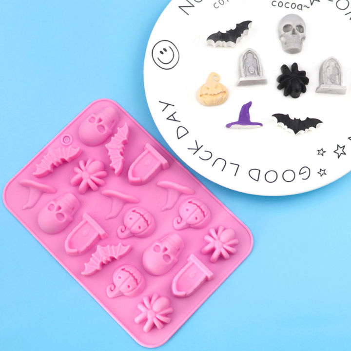 18-Cavity Halloween Silicone Mold for Chocolate Soap Candle Making ...