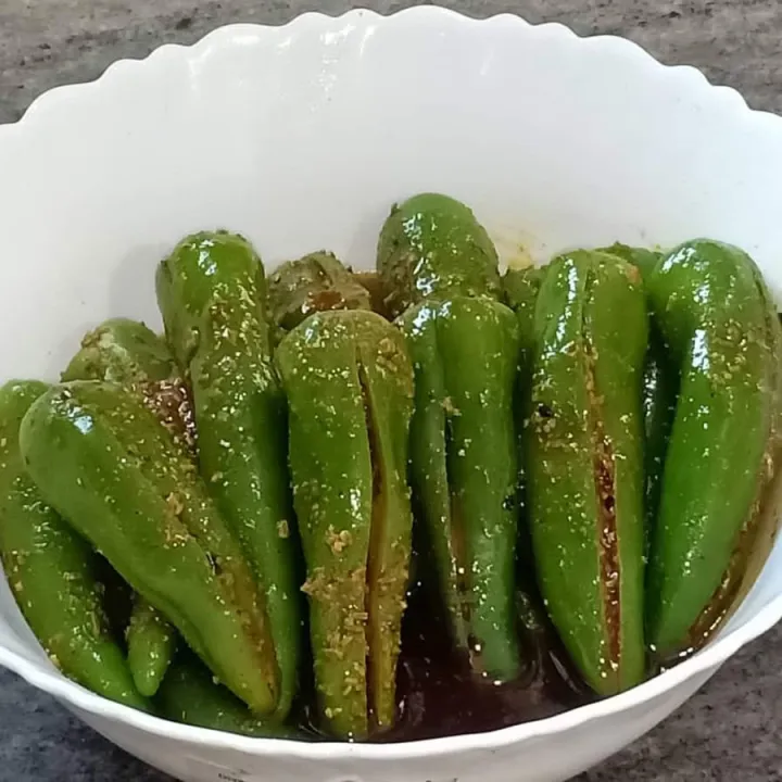 Sabz Mirch Pickle | Green Chilli Achaar | Mirch Ka Achar – 1 KG ...