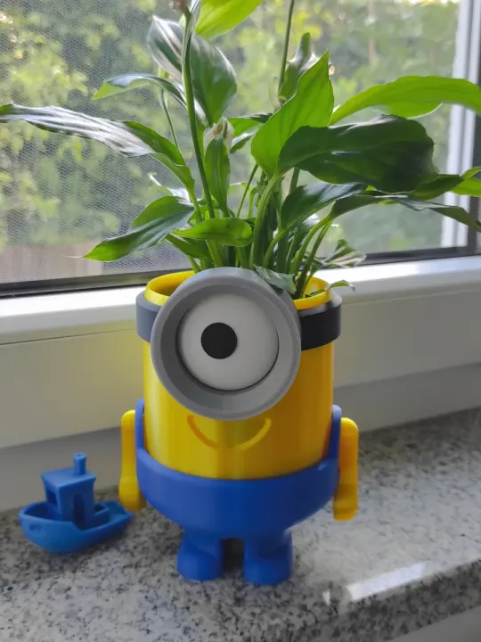 Minion Planter | Cute Cartoon Character Plant Pot for Succulents ...