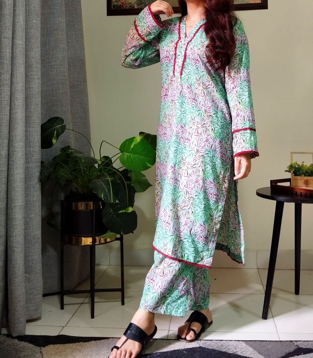 GulJanan Launched a New Elegant stiched 2 pc Printed Shalwar Kameez ...