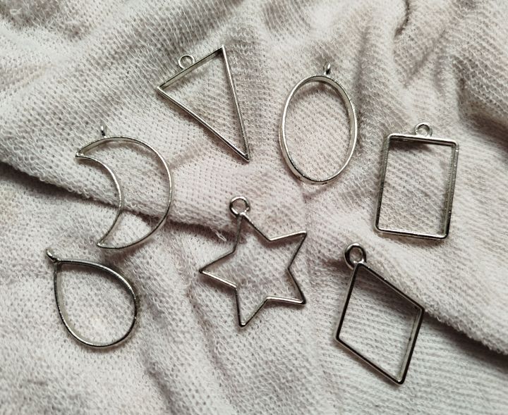 7 piece/Alloy Charm Pendant & Earring Base Bezels – Hollow Mold Frame ...