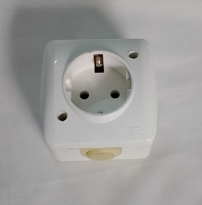 ELBi Open mounted Schuko Socket Earthed. White. Made in TURKEY. Switch ...