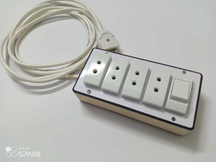 4 Ports High-Quality Multipurpose Wooden Heavy Duty Power Electrical ...