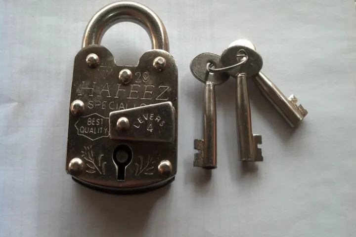 Pad Lock, Heavy Duty Desi Lock Full Size Door Lock Gate | Daraz.pk