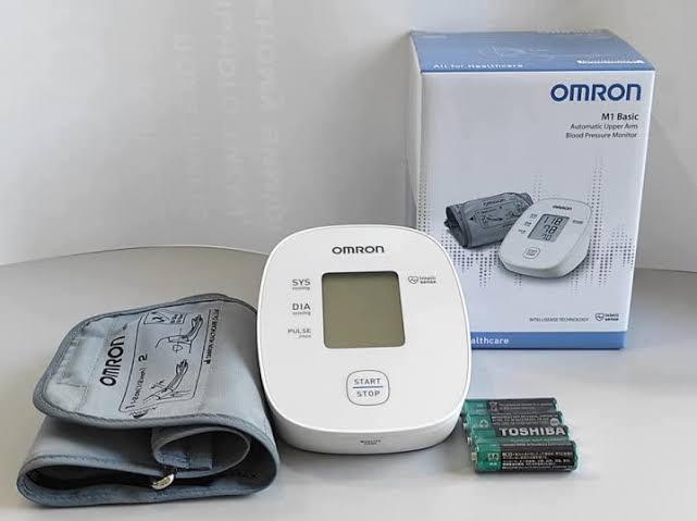 Omron M1 Basic BPM HEM-7121 | Daraz.pk