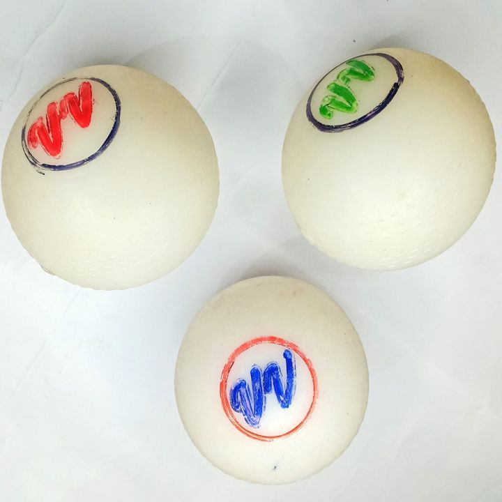 Anda three-pack of 50g hard plastic balls. | Daraz.pk