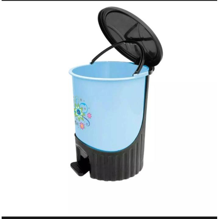 Pedal Dust Bin Fancy Step On Plastic Garage / Trash Can - Premium Fancy ...