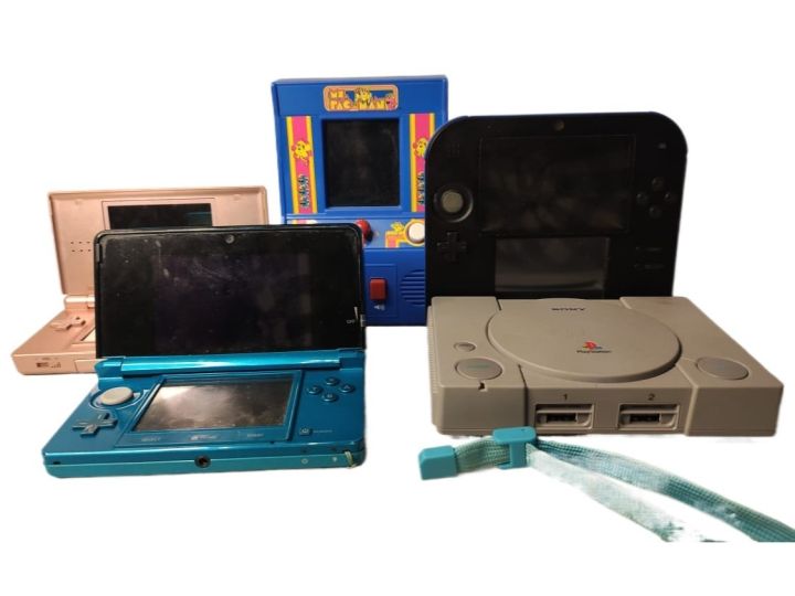 Nintendo 3ds / Nintendo 2ds / gameboy advance / New nintendo 3ds xl ...