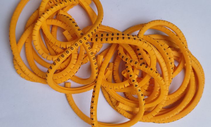 2600x PVC Yellow Cable Wire Markers Labels Tags Cable Management A-Z ...