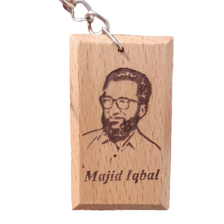 Customized wooden keychain With photo and Name | Daraz.pk
