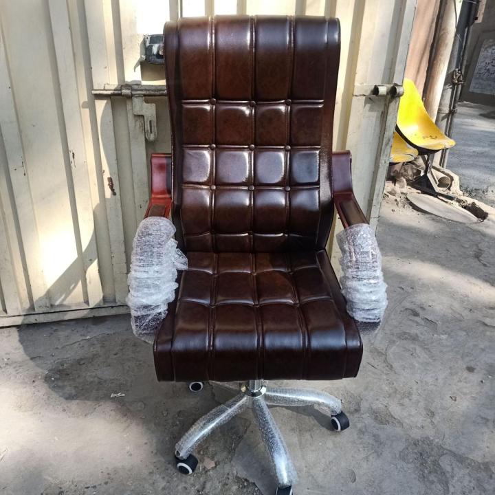 COMPUTER REVOLVING CHAIR EXECUTIVE CHAIR | Daraz.pk