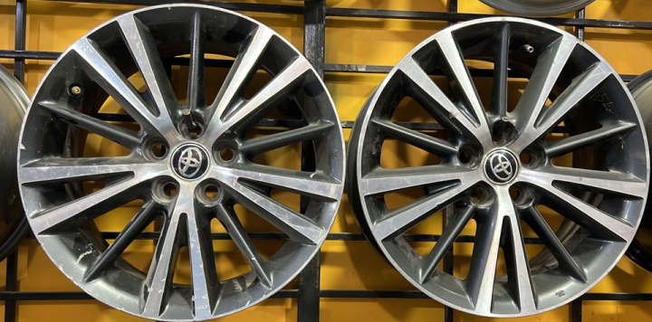 TOYOTA COROLLA GRANDE ORIGINAL RIMS | Daraz.pk