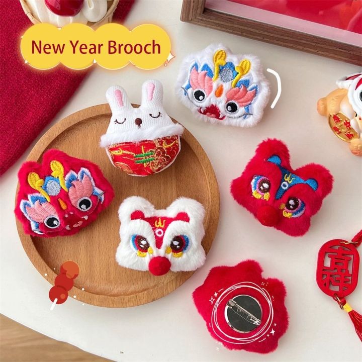 Creative Spring Festival Pin Dancing Lion Loong New Year Badge Cute ...