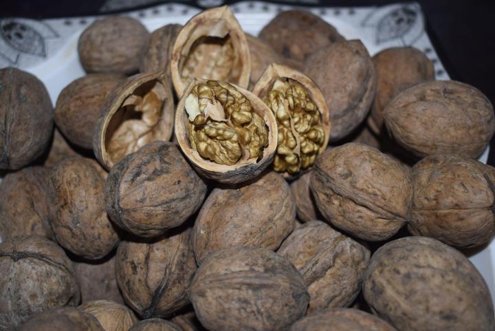Soft Shell Walnuts - 1kg | Daraz.pk