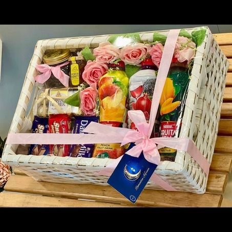 Chocolate and snacks gift basket chocolate biscuits and juices gift ...