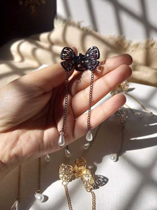 Fashionable Metal Hair Catcher/Clip for Girls- Trendy Butterfly Hair ...