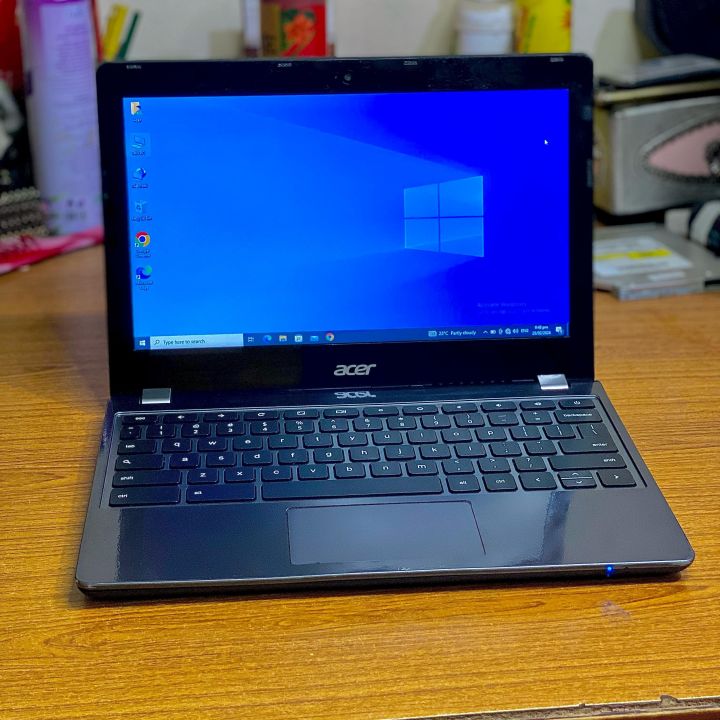 Acer C740 Laptop - 4GB RAM / 128GB SSD Storage - Windows 10 Installed ...